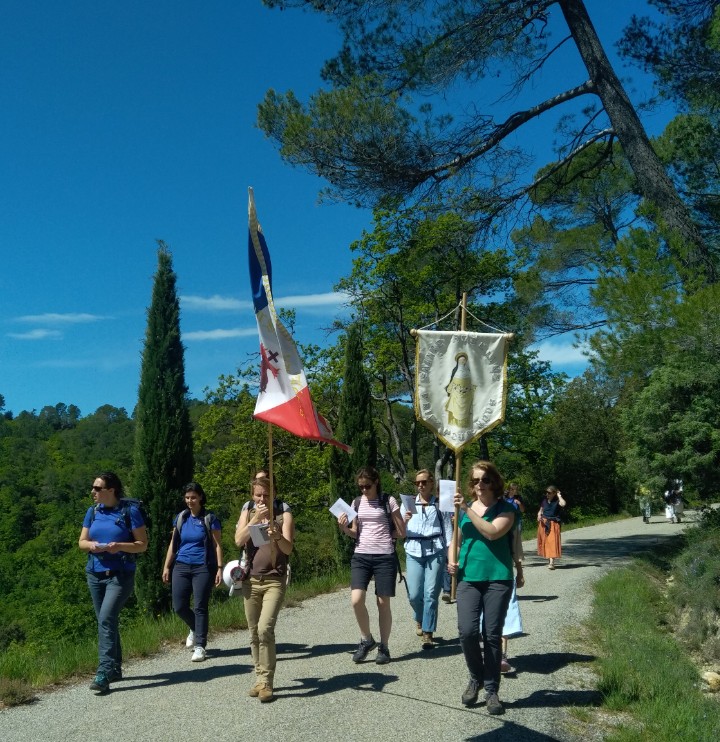 2nd pèlerinage traditionnel féminin de Draguignan à Notre Dame de ...
