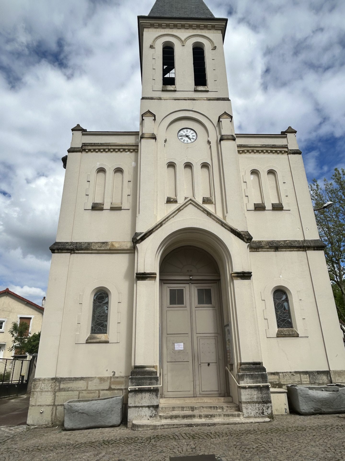 Vol et profanation de l’église Notre-Dame de Livry-Gargan (93) - Le ...
