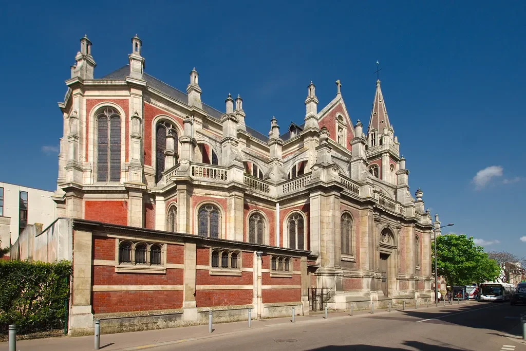 Profanation en l’église Saint-Sever de Rouen - Le Salon Beige